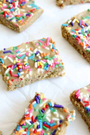Healthy Funfetti Protein Bars - What Molly Made