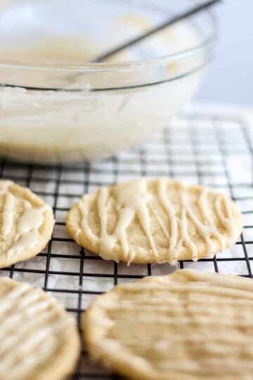 Chewy Maple Sugar Cookies With Maple Syrup Icing