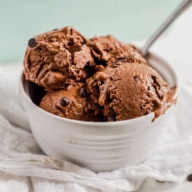 Chocolate Banana Ice Cream (Healthy, 3-Ingredients)