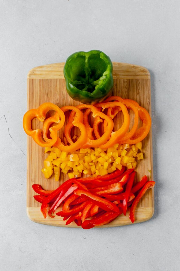 How to Cut a Bell Pepper (Step-By-Step Guide)