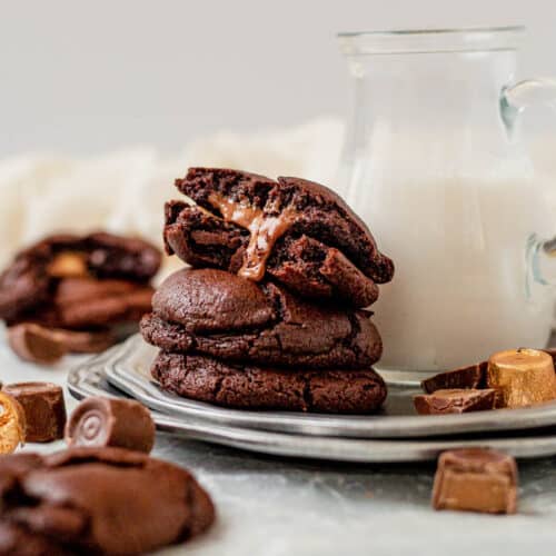 Easy Rolo Stuffed Chocolate Cookies