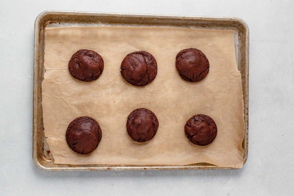 Easy Rolo Stuffed Chocolate Cookies