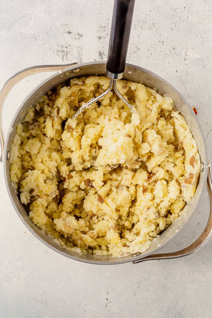 How Long Do Mashed Potatoes Last? (Fridge and Freeer)