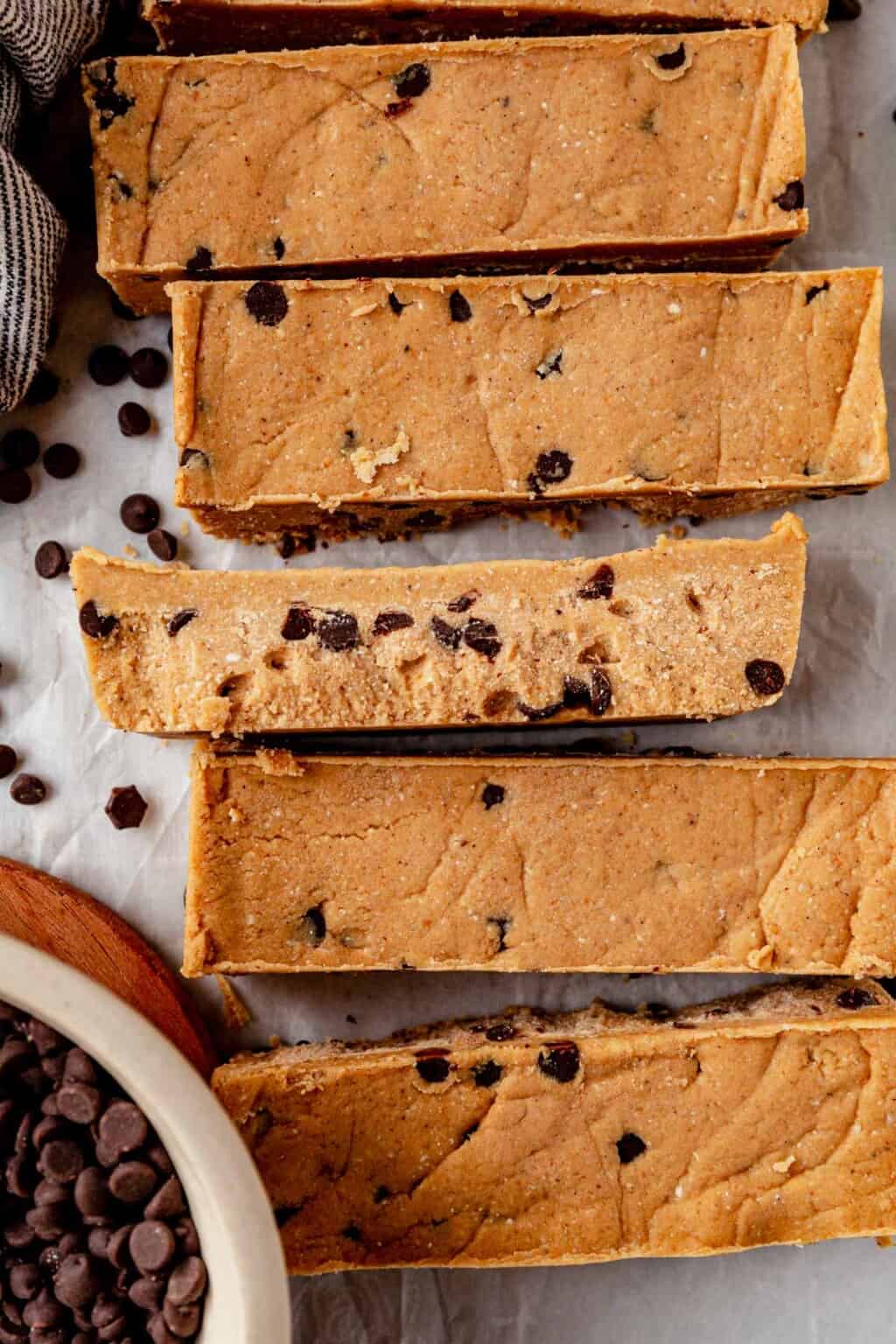 No Bake Chocolate Chip Cookie Dough Protein Bars