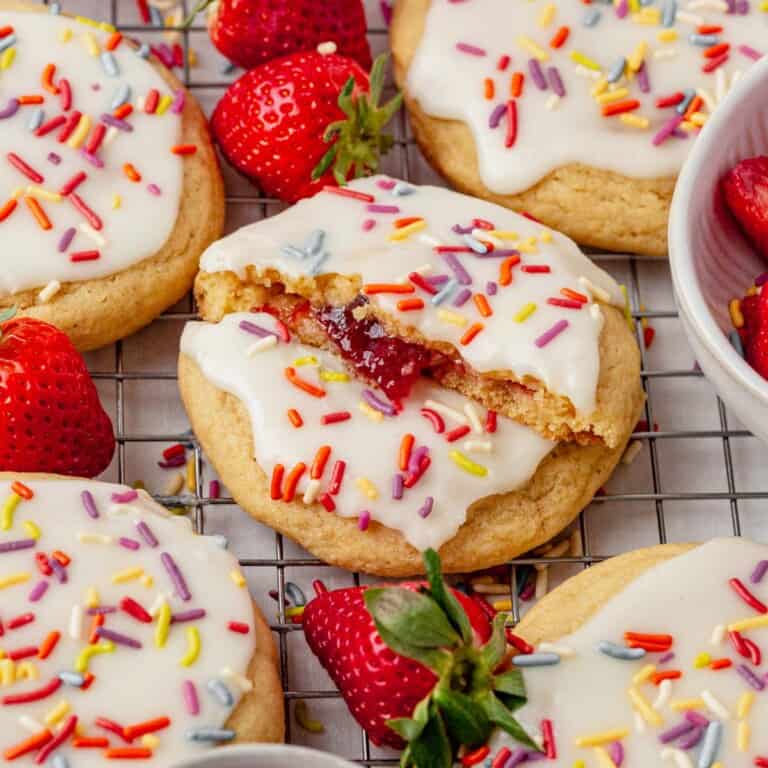 Strawberry Pop Tart Cookies | What Molly Made